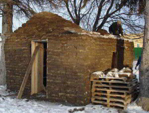 How To Build A "Dirt" Cheap Sod House (Soddy) - Ask a Prepper